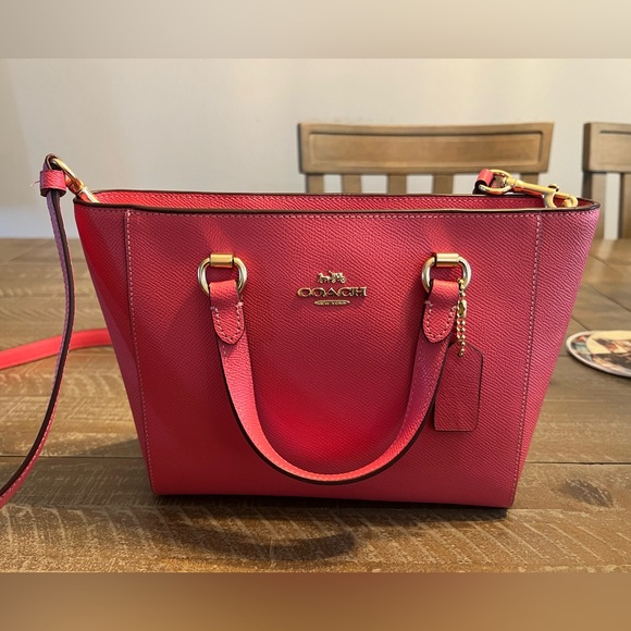 Coach | Bags | Coach Watermelongold Crossbody Purse Super Cute Color ...